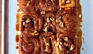 Sticky Honey Cinnamon Buns