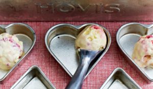 Raspberry Ripple Meringue Gelato