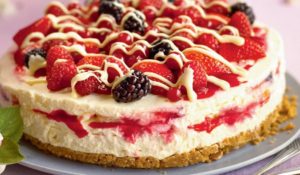 Raspberry Ripple Cheesecake