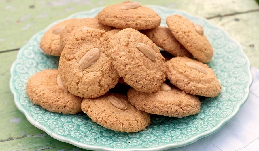 Macaroons Recipe By Linda Collister