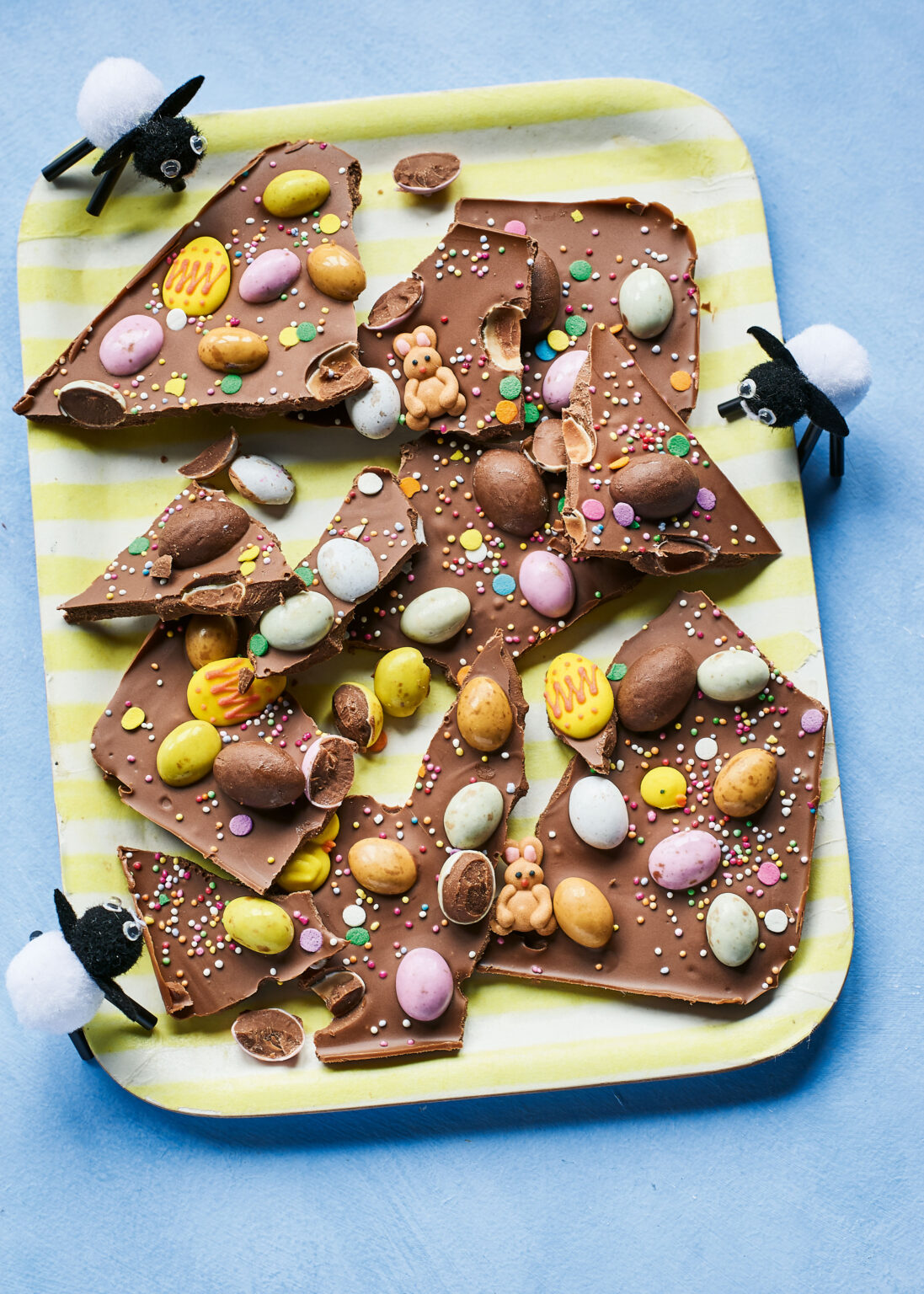 Fitwaffle's Easter Egg Chocolate Bark Recipe | Easter Easter Bake