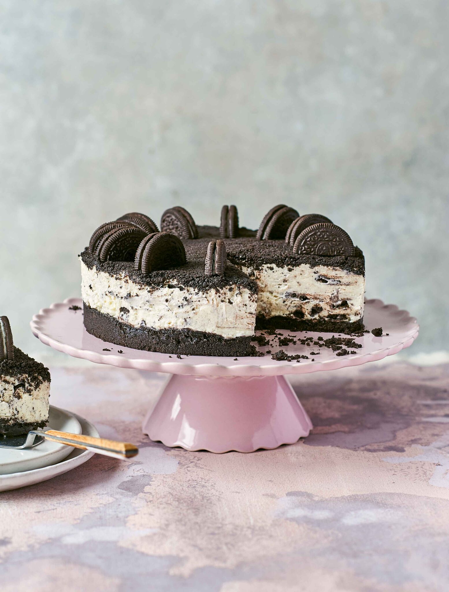 Fitwaffle No-Bake Cookies and Cream Cheesecake Recipe | No Bake Cheesecake