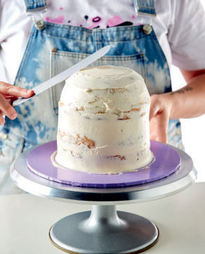 Tigga Mac's Ghastly Ghost Cake Recipe | Halloween Bake Recipe