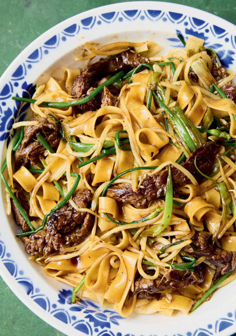 Beef Chow Fun Recipe | Hong Kong Beef Noodle Stir Fry